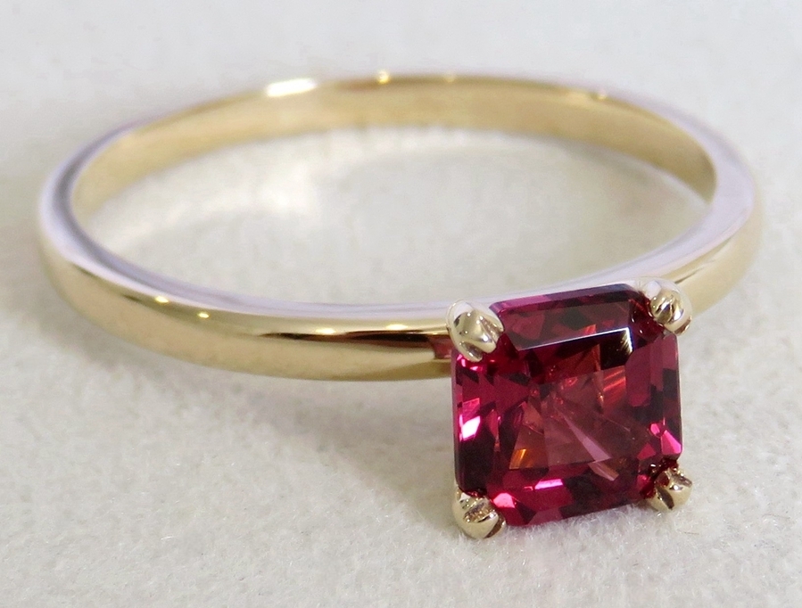 1.5ct Asscher-Cut Garnet Solitaire Ring in 9k Yellow Gold | CL Jewellery NZ