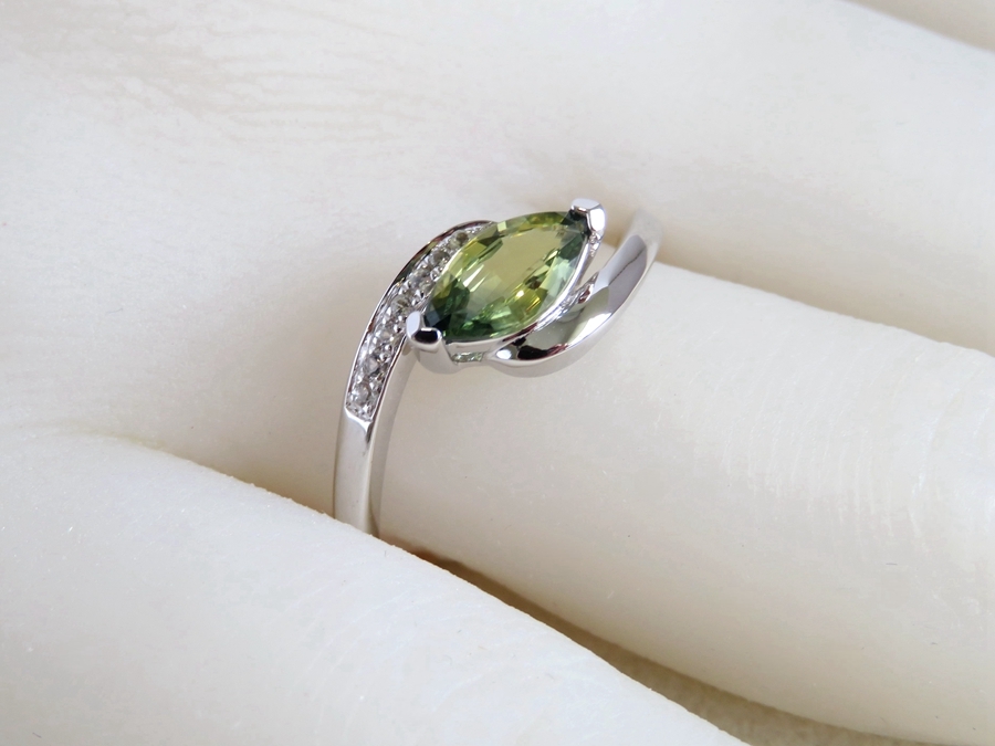 Teal Sapphire Swirl Ring with White Sapphire in 9k White Gold - Buy ...