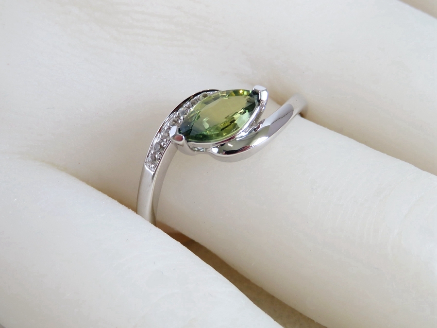 Teal Sapphire Swirl Ring with White Sapphire in 9k White Gold - Buy ...